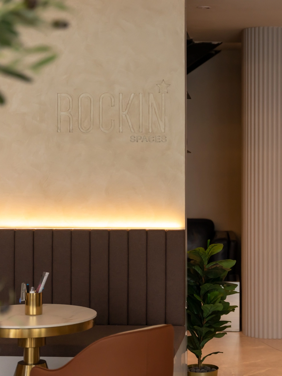 Rockin Spaces Is A Modern Workplace With Warm Hospitality - Rockin